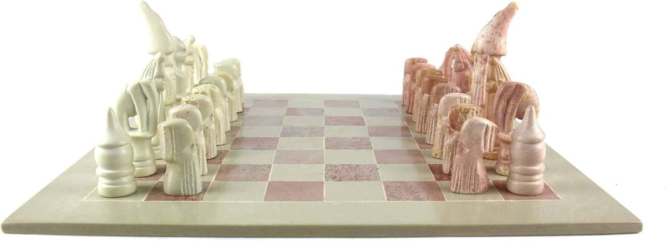 Soapstones chess board – Pink Skink